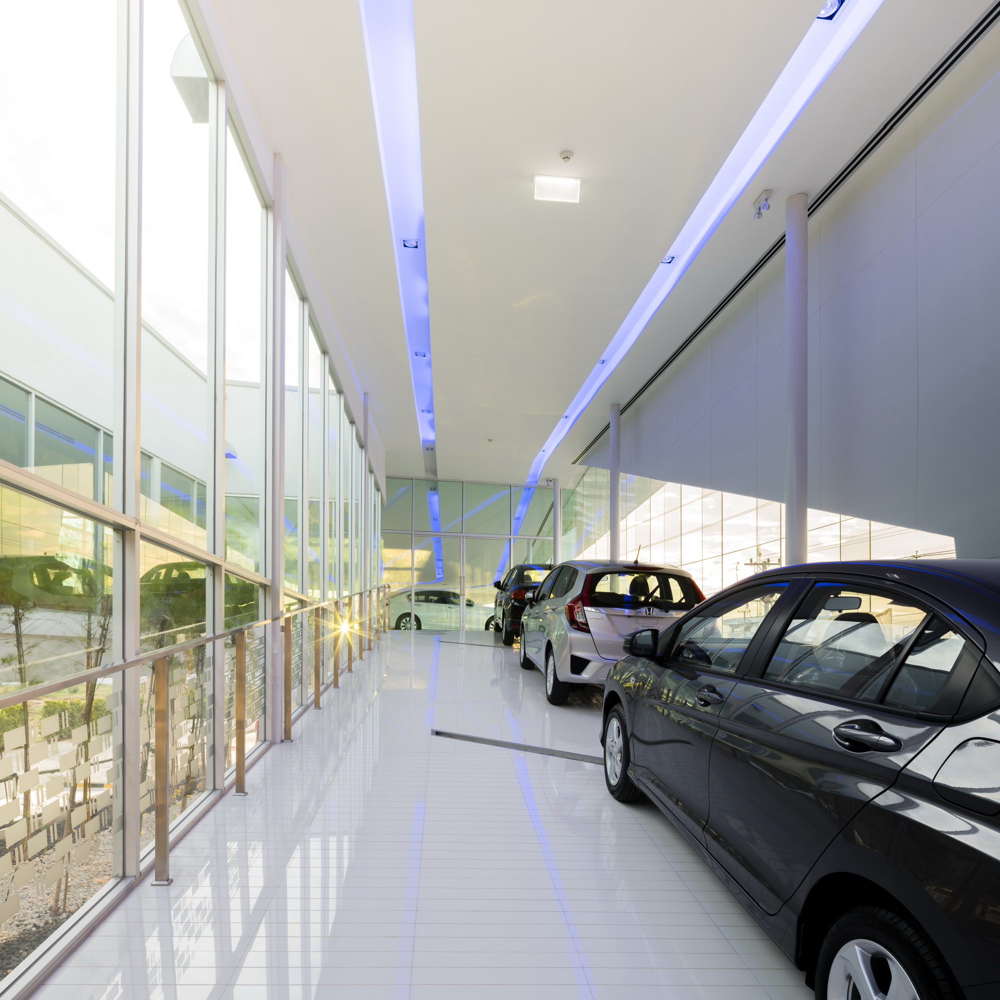 Honda showroom nakornchaisri